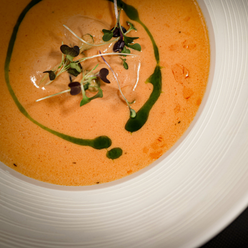 HOUSE FAVORITES - Entourage Restaurant