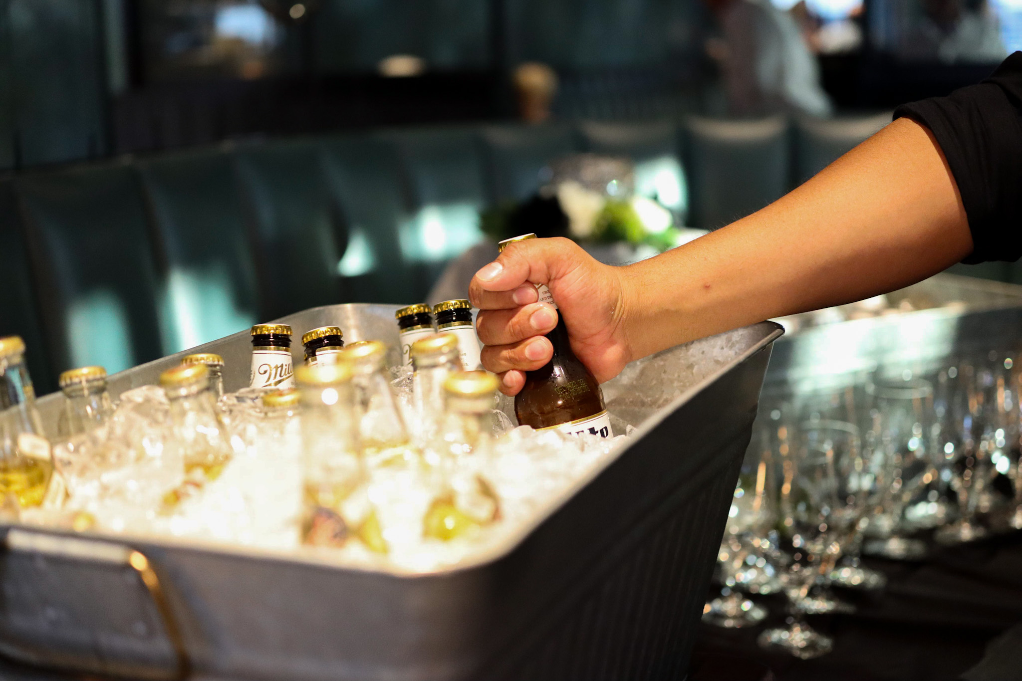PRIVATE DINING - Entourage Restaurant