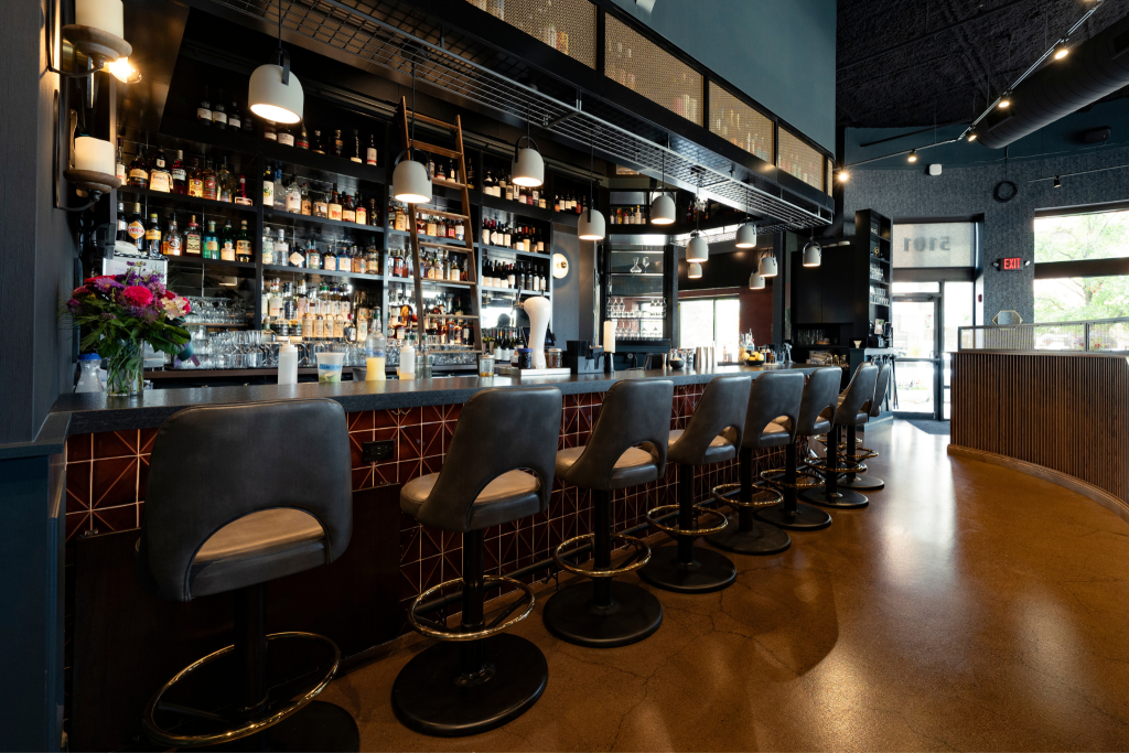 Welcome to Entourage - Entourage Restaurant